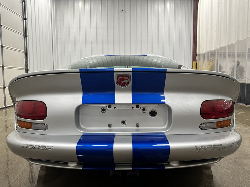 Salvage 1998 Dodge Viper GTS | X2 BUILDERS