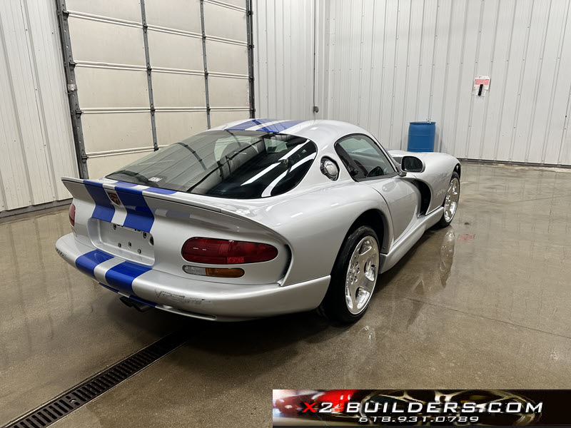Salvage 1998 Dodge Viper GTS | X2 BUILDERS