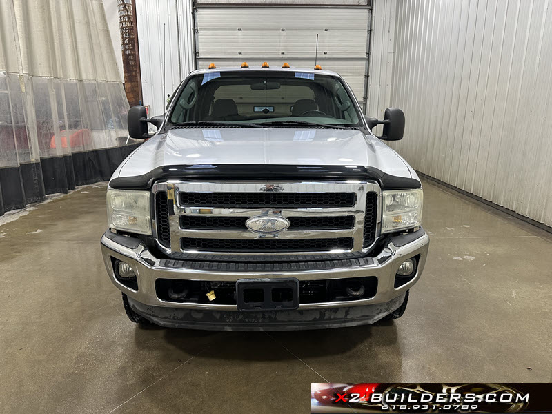 Salvage 2005 Ford F-350 Super Duty XLT Dually | X2 BUILDERS