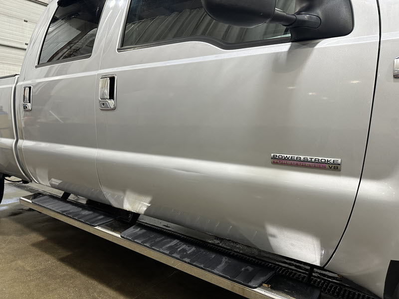 Salvage 2005 Ford F-350 Super Duty XLT Dually | X2 BUILDERS
