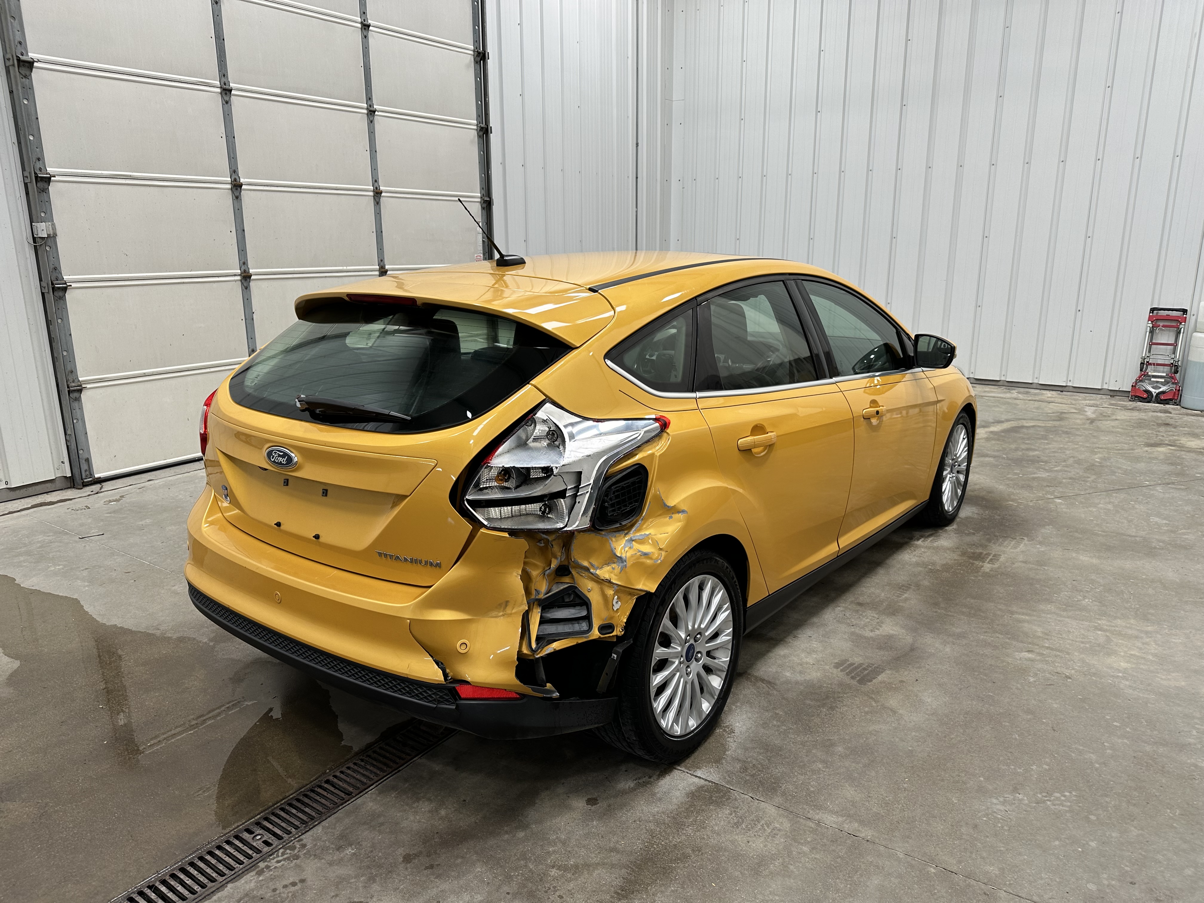 Salvage 2012 Ford Focus Titanium | X2 BUILDERS