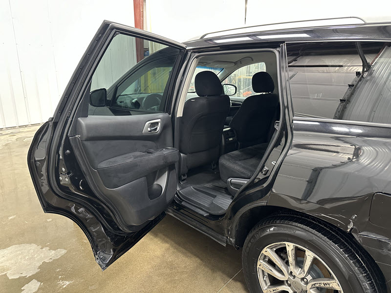 Salvage 2015 Nissan Pathfinder SV | X2 BUILDERS