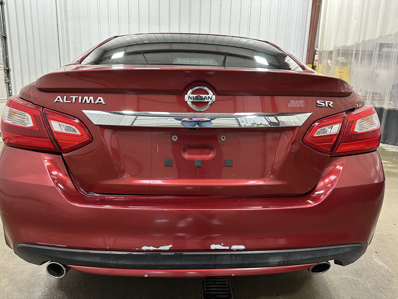 Salvage 2016 Nissan Altima 2.5SR | X2 BUILDERS