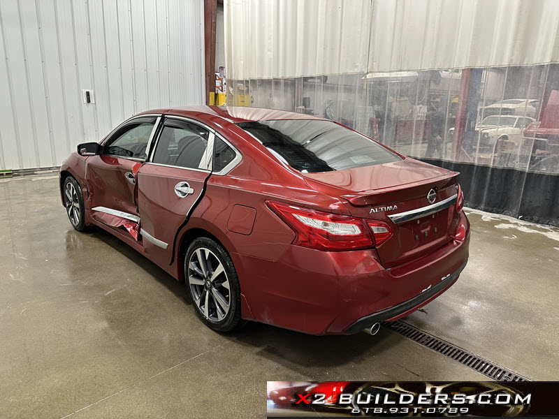 Salvage 2016 Nissan Altima 2.5SR | X2 BUILDERS
