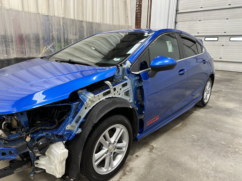 Salvage 2017 Chevrolet Cruze LT | X2 BUILDERS