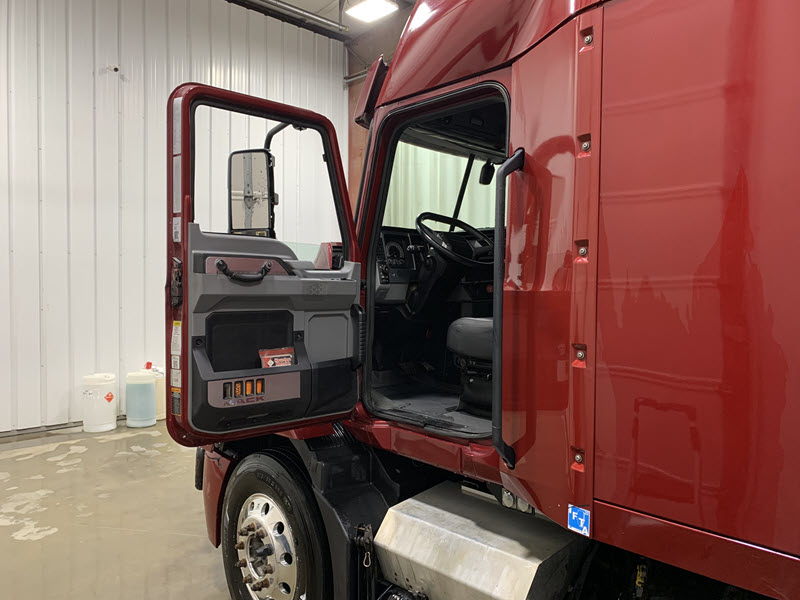 Salvage 2019 Mack Anthem Semi | X2 BUILDERS