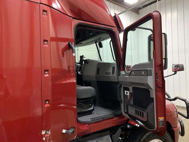 Salvage 2019 Mack Anthem Semi | X2 BUILDERS