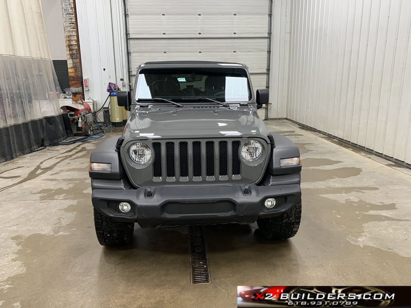 Salvage 2022 Jeep Wrangler Unlimited Sport S 4x4 | X2 BUILDERS